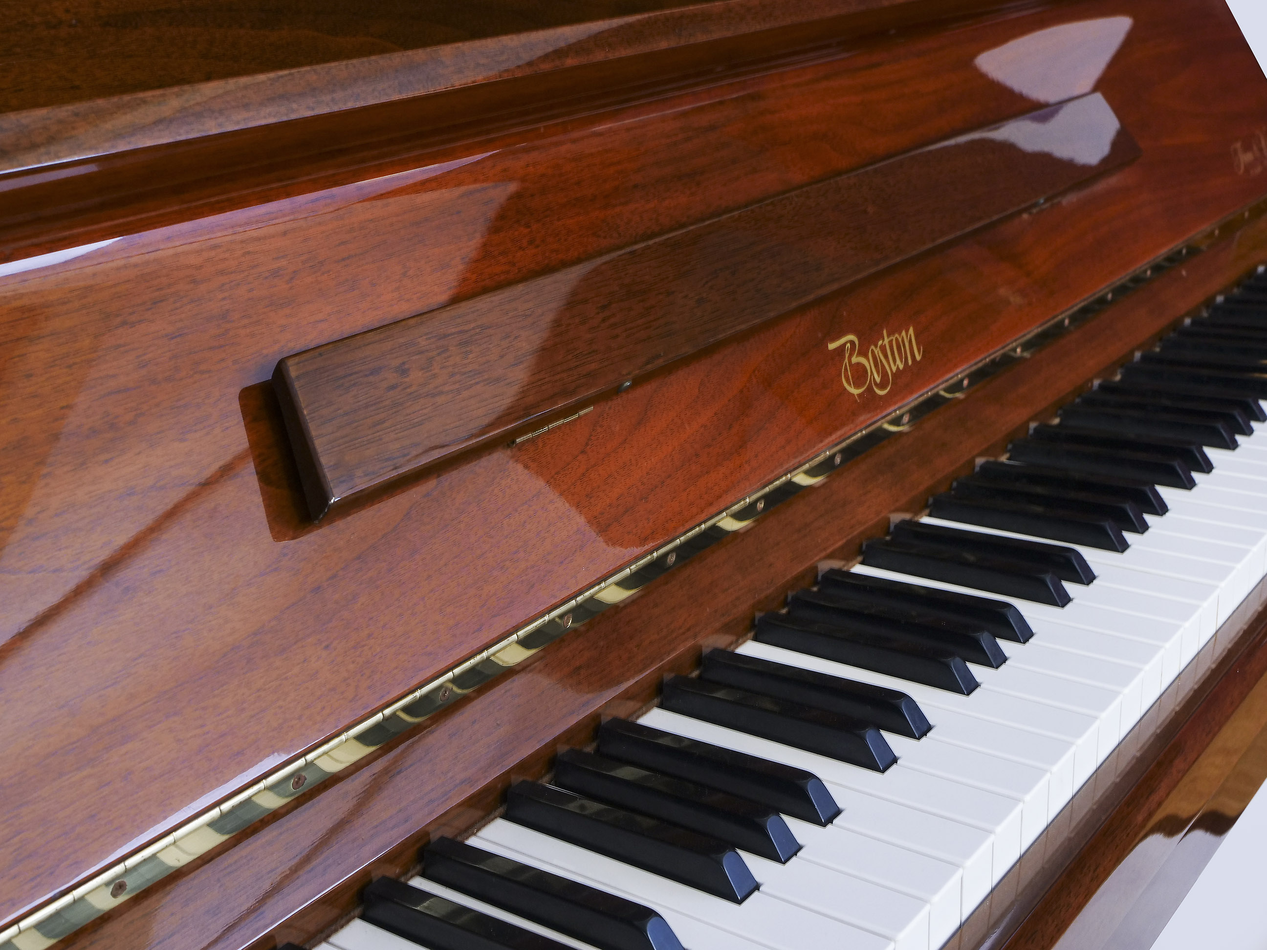 Boston 118 - Theme and Variations Affordable Upright Piano